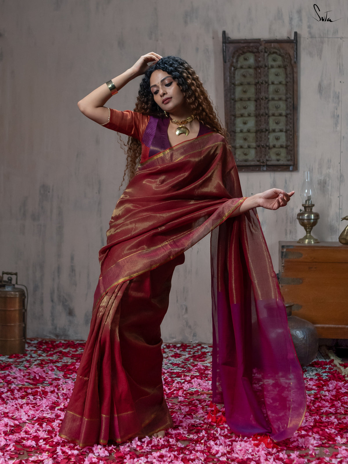 Suta|Shop Latest Collection of Designer Blouses & Sarees Online