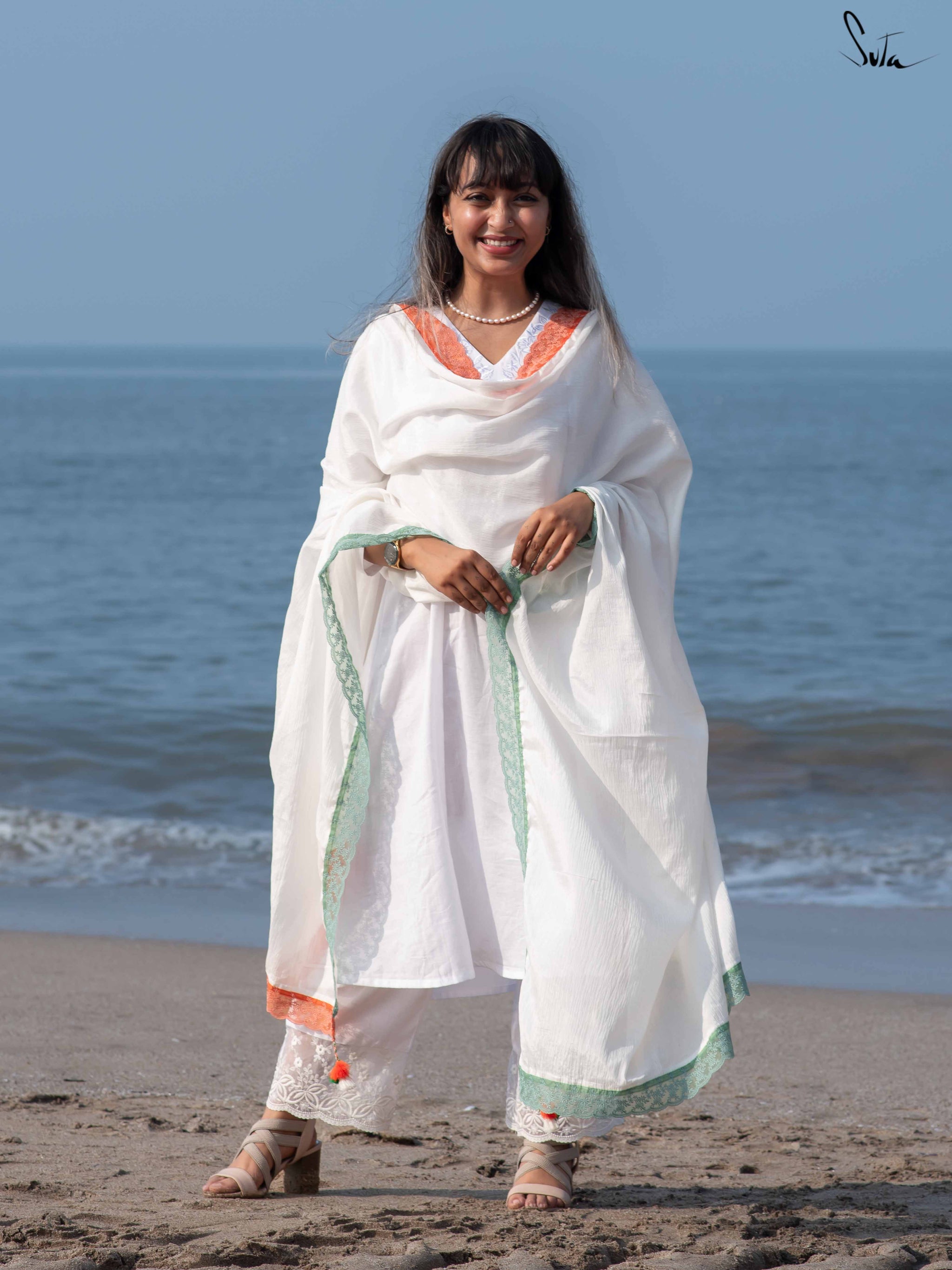 Chiffon White Dupatta With Tricolour Border|Safed Mann|Suta