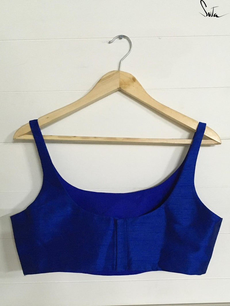 U Neck Padded Silk Sleeveless Blouse In Blue|Basic Blue|Suta
