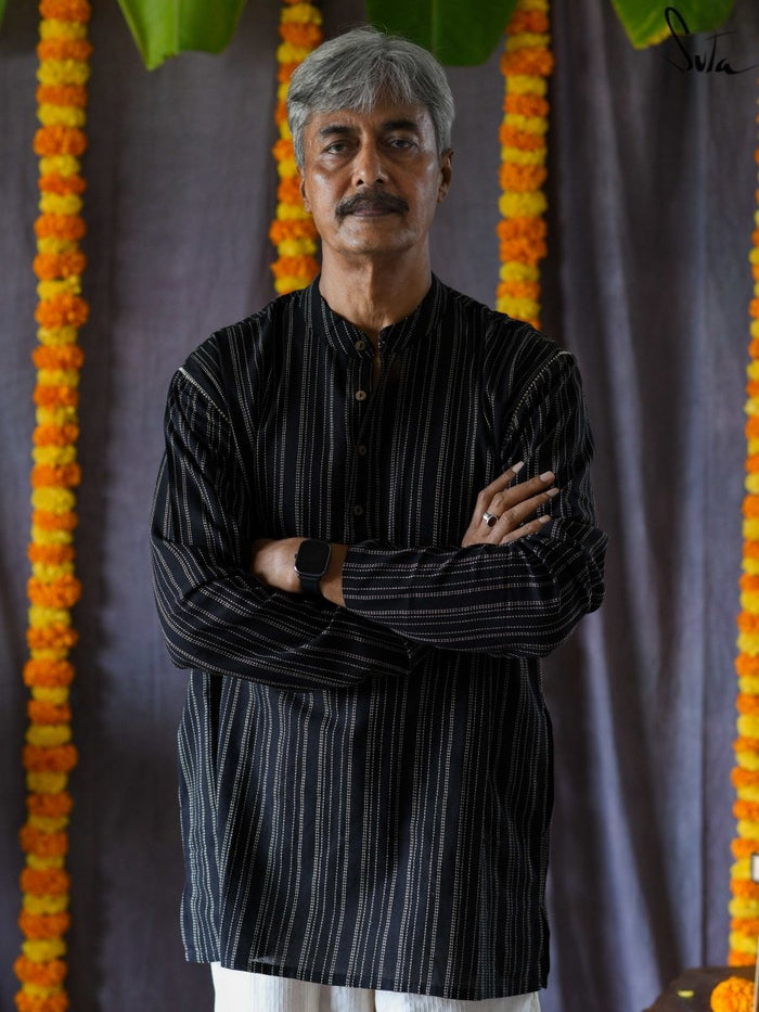 Full Sleeve Cotton Black Kurta For Men|Sawli Dhoop|Suta