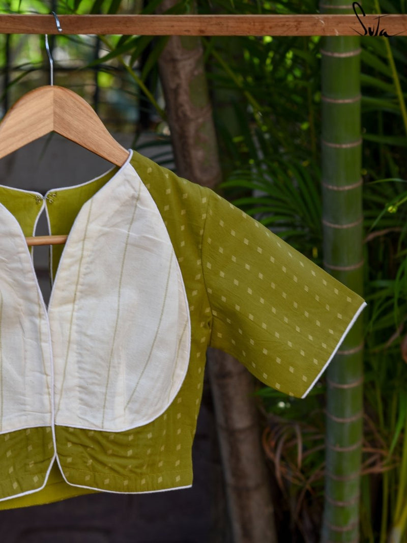 Nasheeli Nazakat – suta